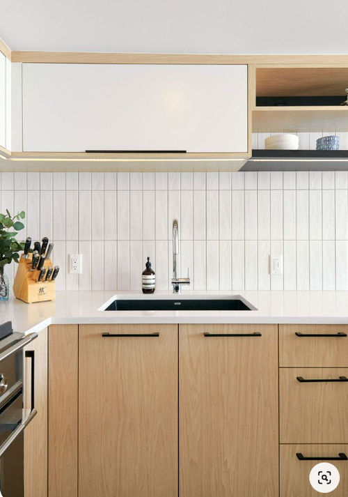 Classic Wood Kitchen Cabinets factory - Lacquer Kitchen Cabinet ...